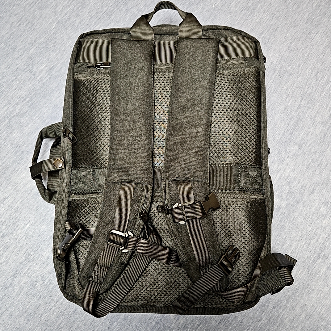 【カバンレビュー】Evoon マルチビジネスリュック3.0