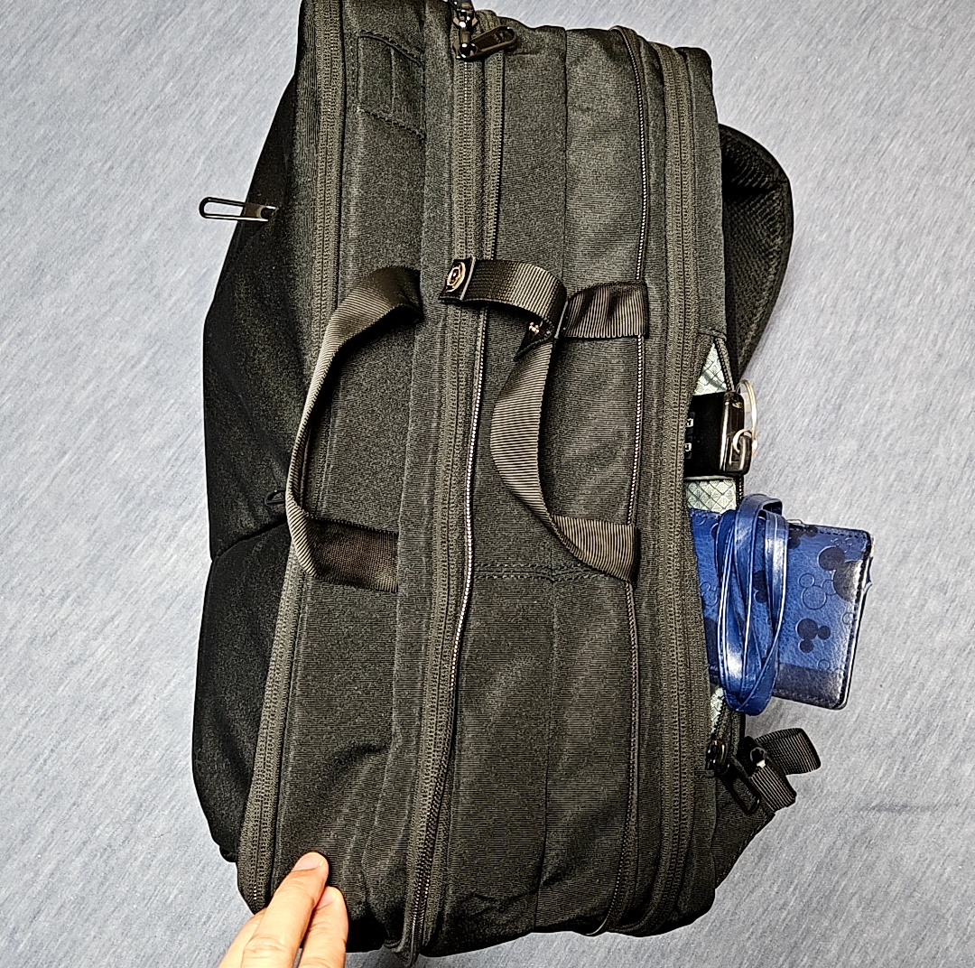 【カバンレビュー】Evoon マルチビジネスリュック3.0