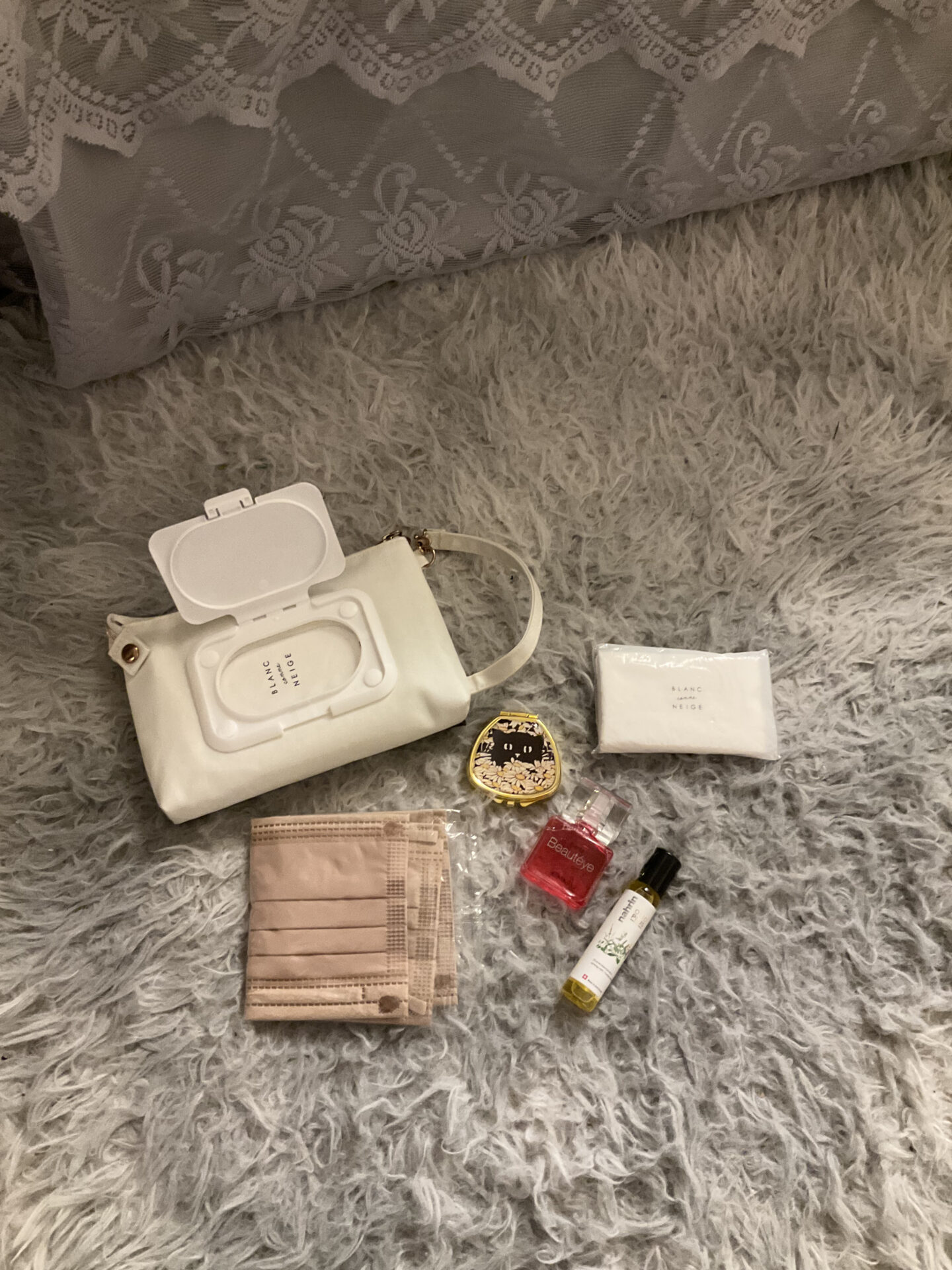 【カバンの中身】30代一般事務職ワーママのカバンの中身は？ゆにさんの持ち物紹介